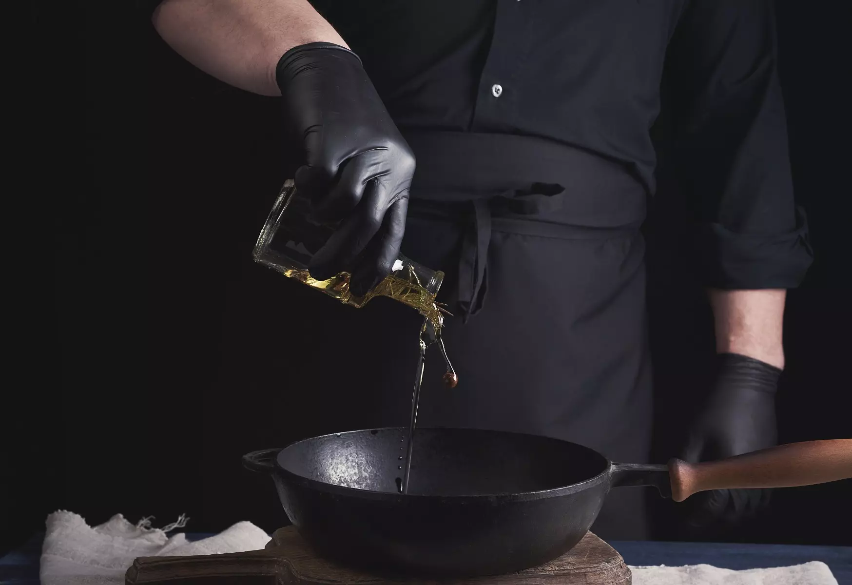 Cooking with Commercial Cast Iron | Zanduco US